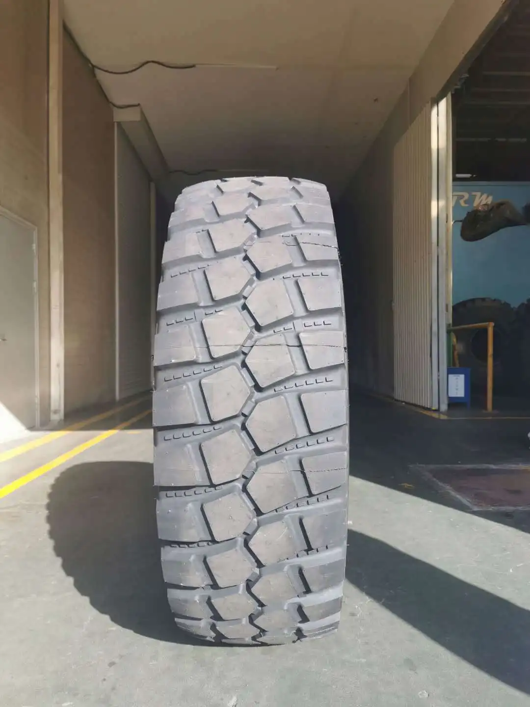 Winda Boto Dump Truck Tyre 14.00r20/16.00r20otr Tyre With Cut Resistance Good Prices For Inner ...