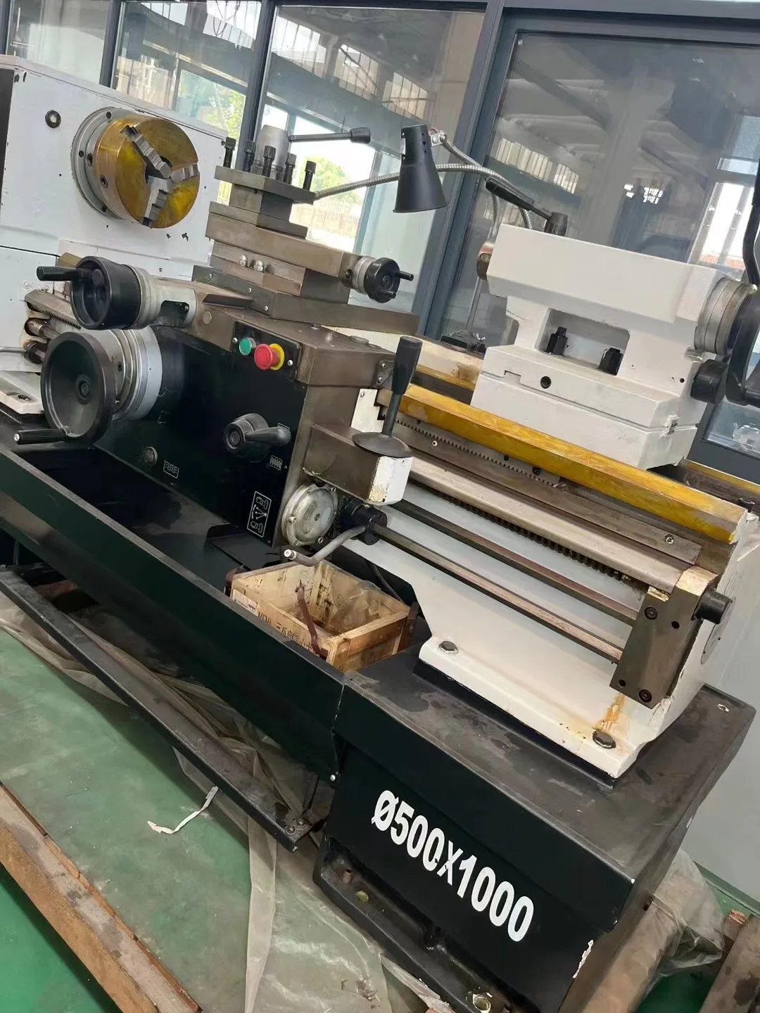 Dalian Large-aperture Manual Heavy-duty Lathe Rotation Diameter 500MM ...