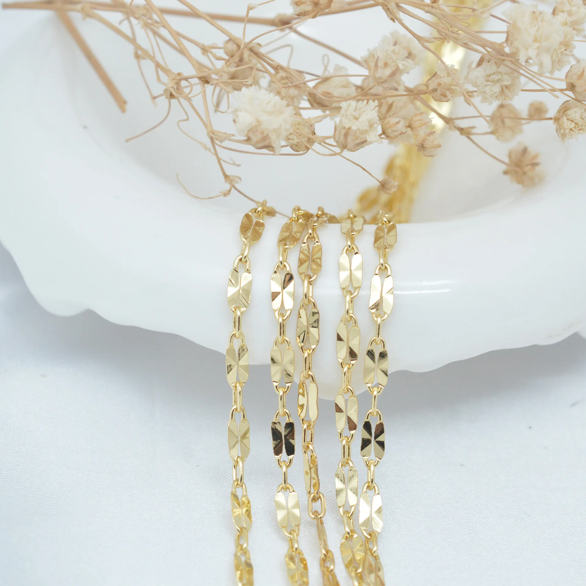 New Arrival High Quality 18K Gold Plated Lip Chain O Shaped Clavicle ...