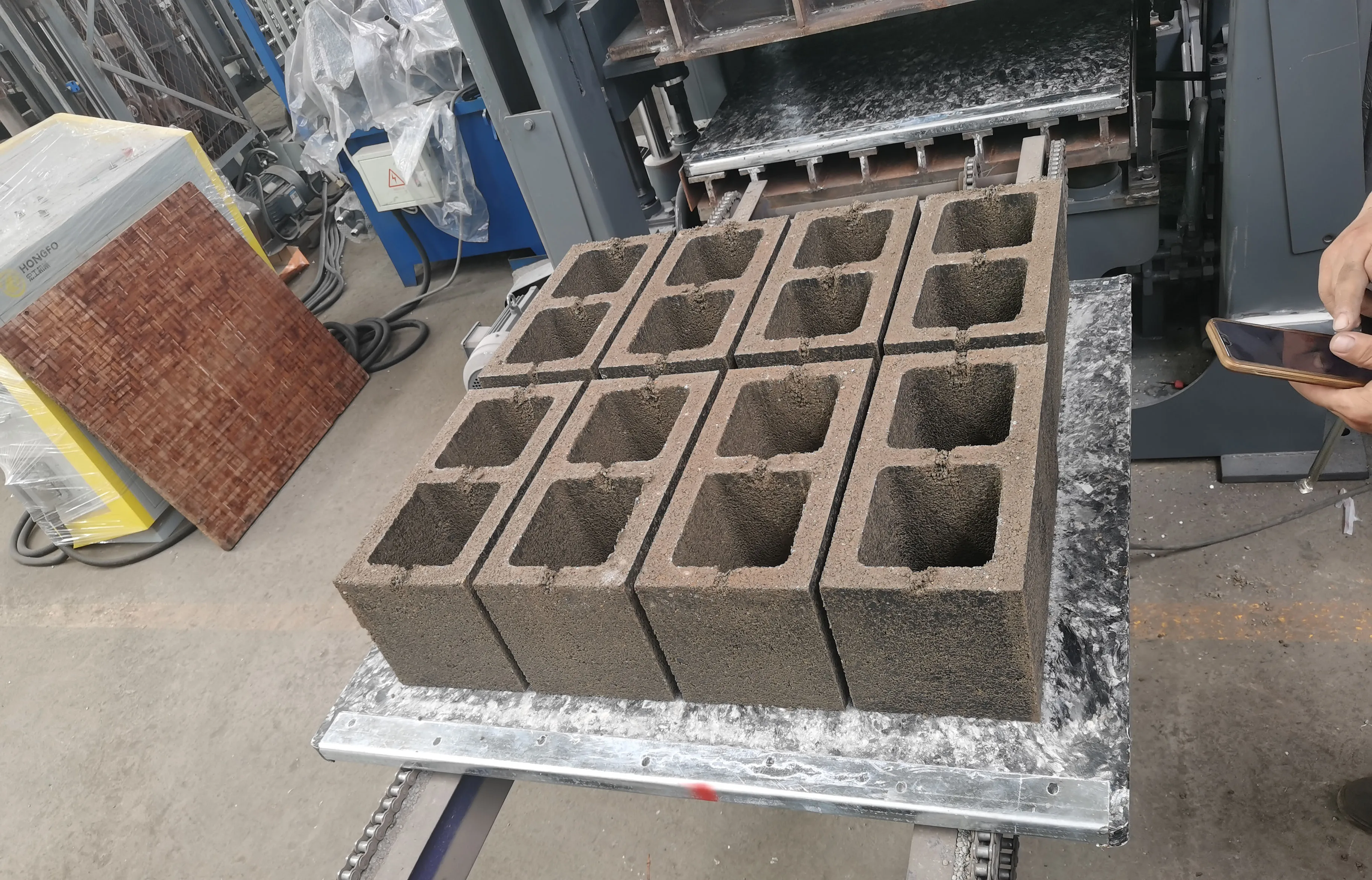 Durable and Efficient Pallets for Concrete Block Production