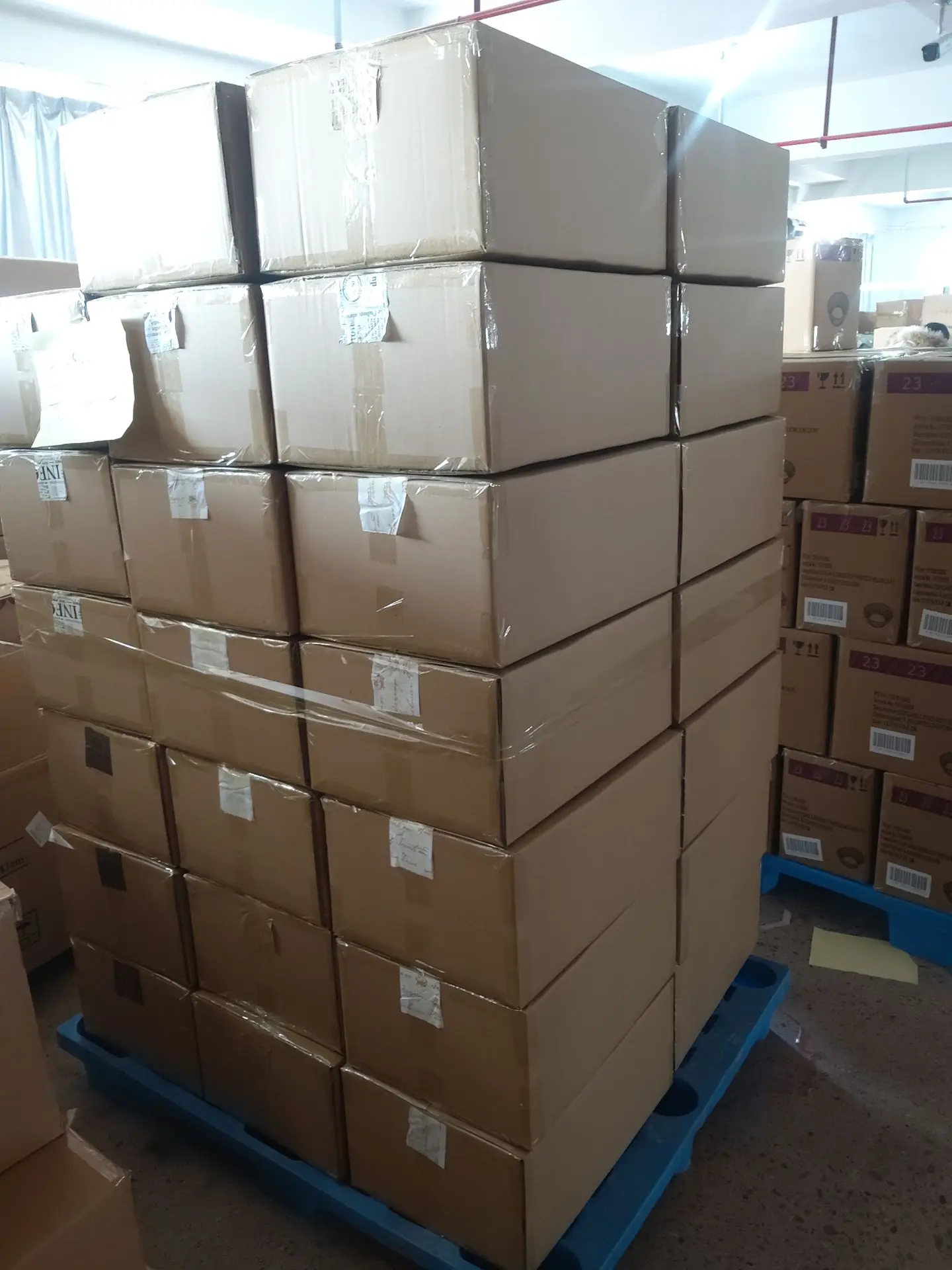 100% Food Grade Material 100PCS/Box Muffin Cup Cake Paper Baking Cups ...