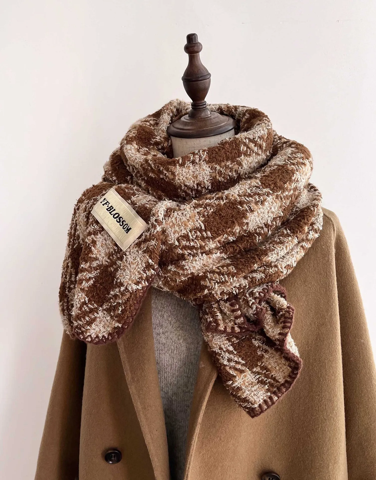 Wholesale New Lattice Pattern Cashmere Scarves for Women Unisex Woven ...