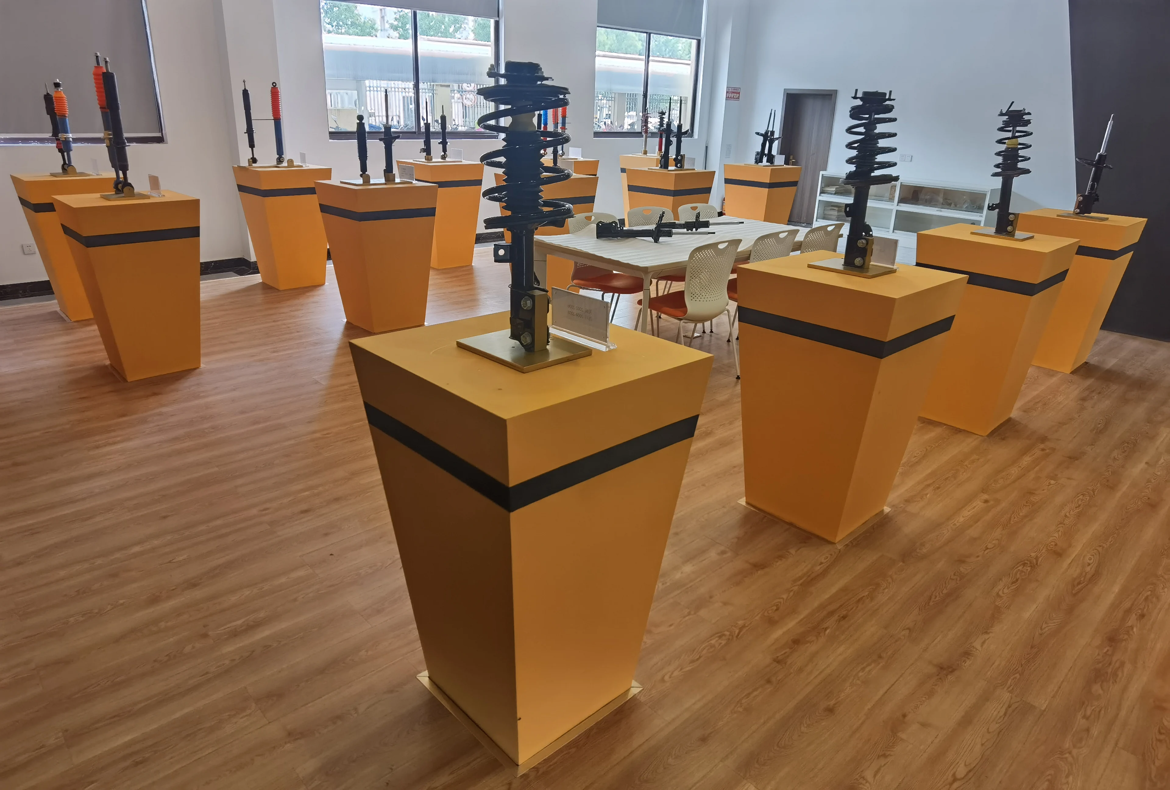 Alibaba.com: TA OEM 54660-1Y200/3320020 Front Shock Absorber for Kia ...