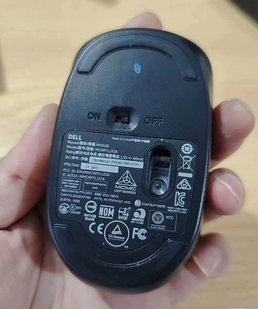 Wholesale DELL WM126 Mouse - Wireless Optical for Notebooks