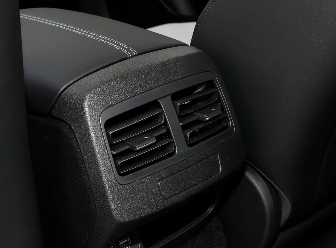 Byd Compact Car Destroyer 05 Quzhujian Vehicle Byd Chaser China Long ...