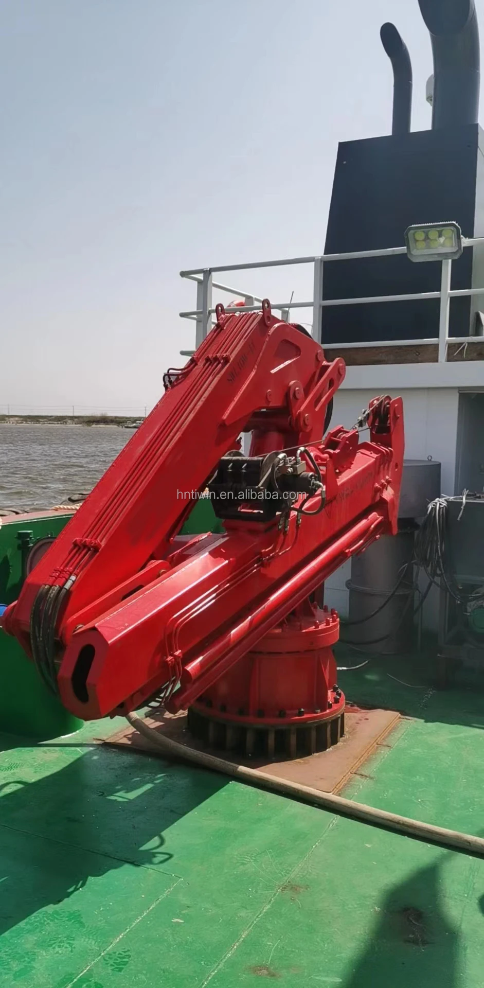 High Quality Telescopic Boom Barge Crane Cargo Loading and Unloading ...
