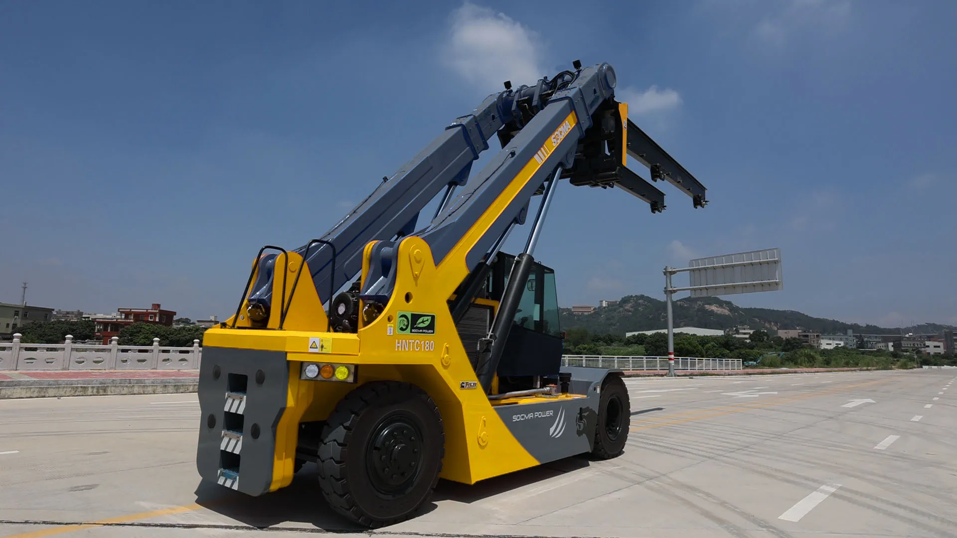 18t Double Arm Heave Telehandler For Container Unloading - Buy 18t ...
