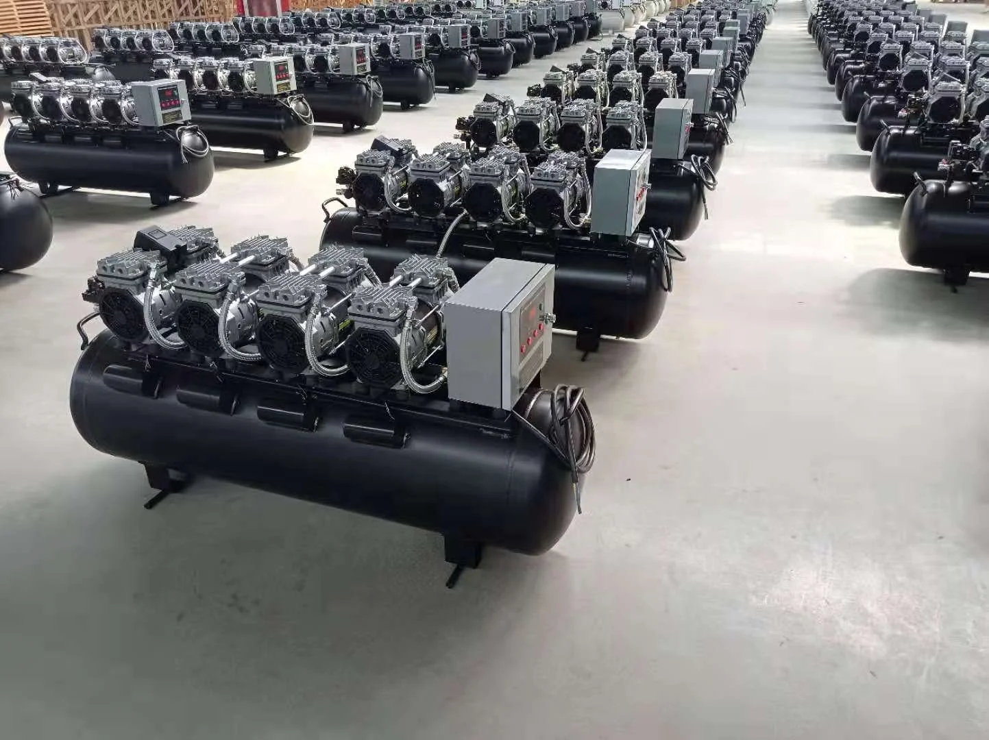 Cheap Price Portable Ac 220v 50hz 8bar Customizable Color Silent Oil ...