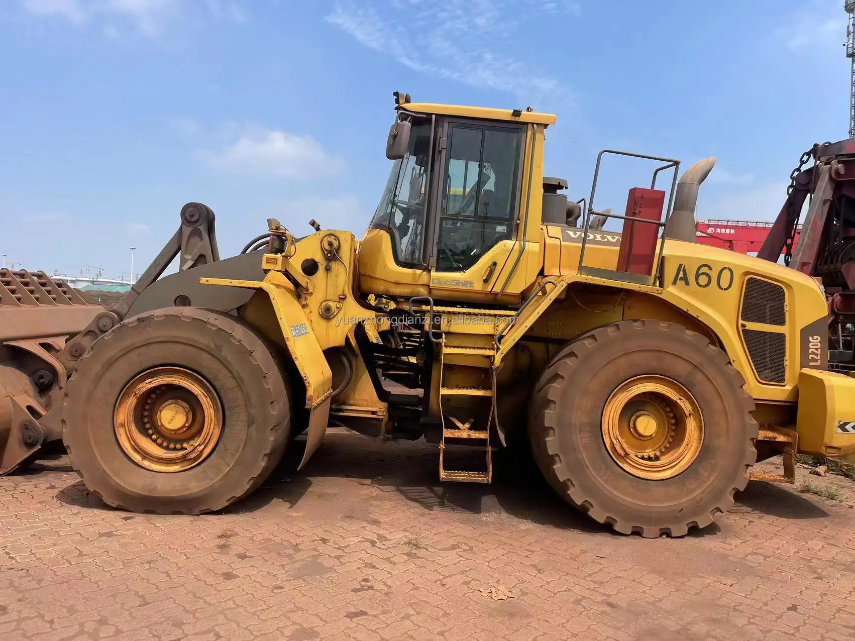 Used Volvo Front Loaders - High Quality & Low Price