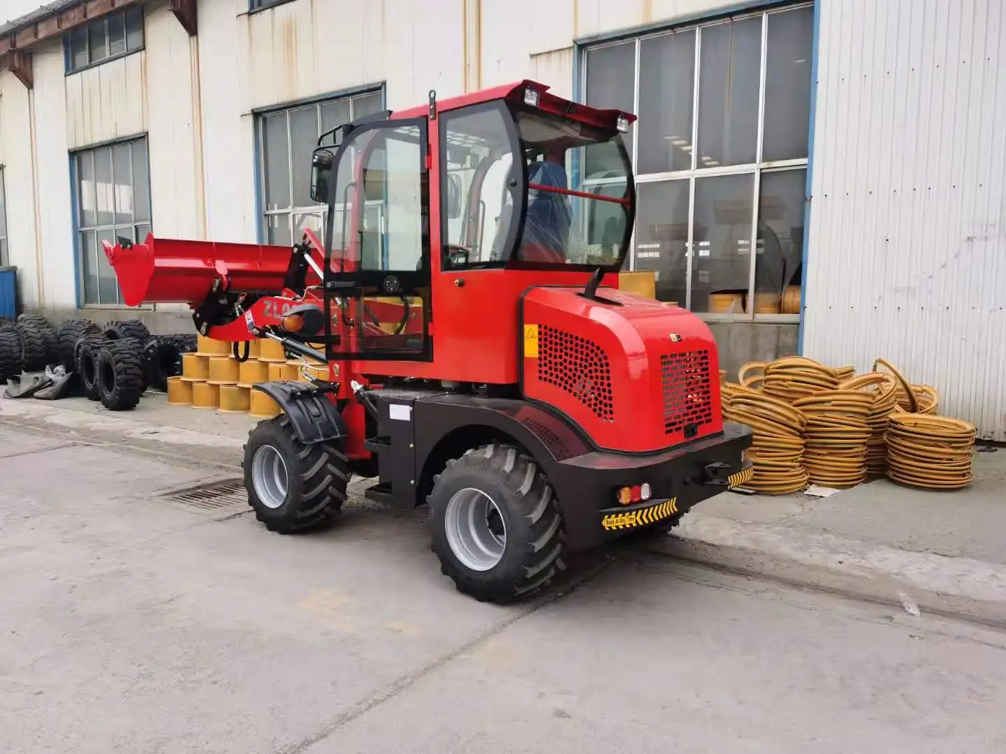 1000kg Mini Compact Farm Mini Wheel Loader Agricultural Shovel Bucket ...