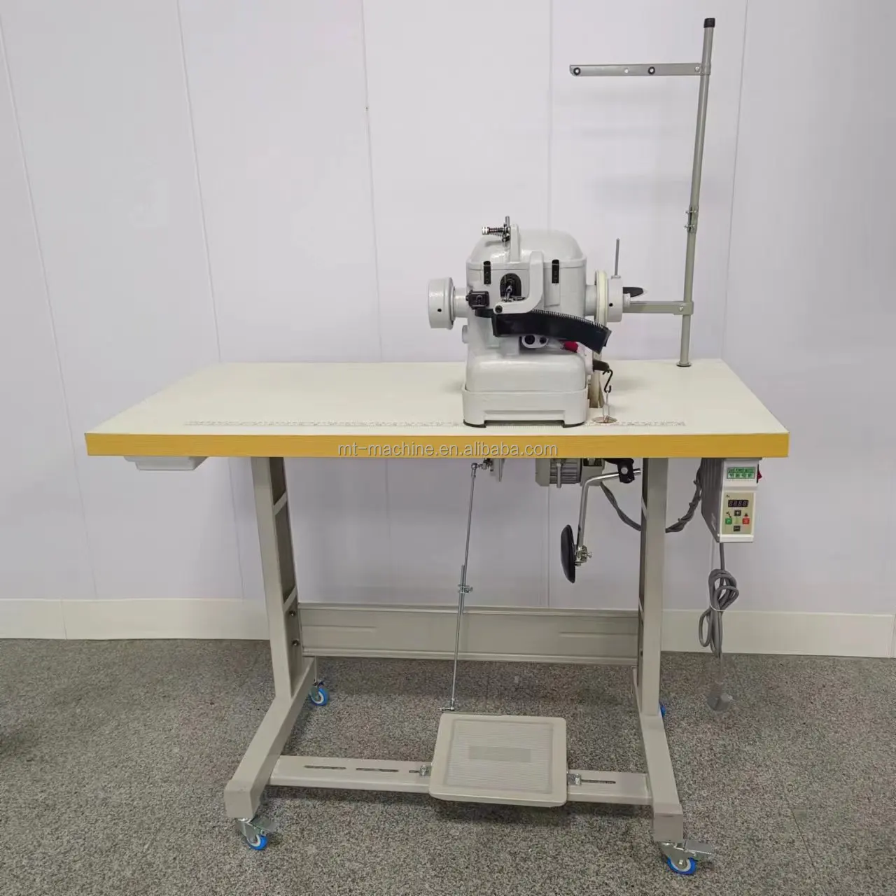 MT-600 Strobel Shoes High Capacity String Lasting Machine