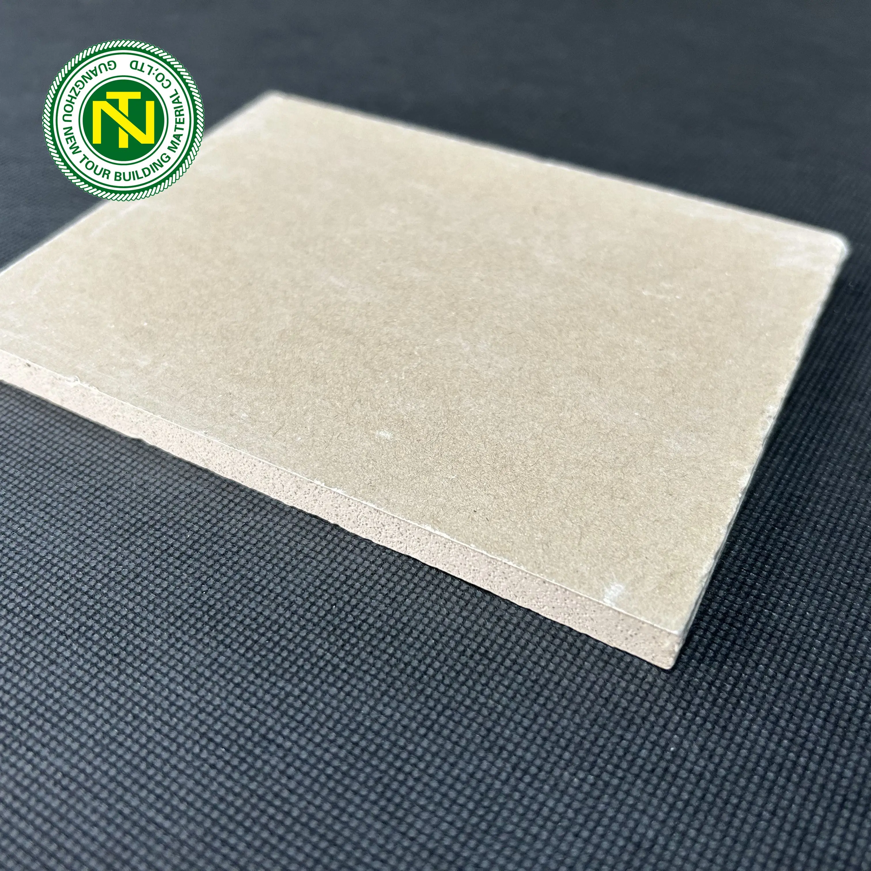 Plaster Fire And Moisture-proof Gypsum Board For Suspension Ceiling And ...