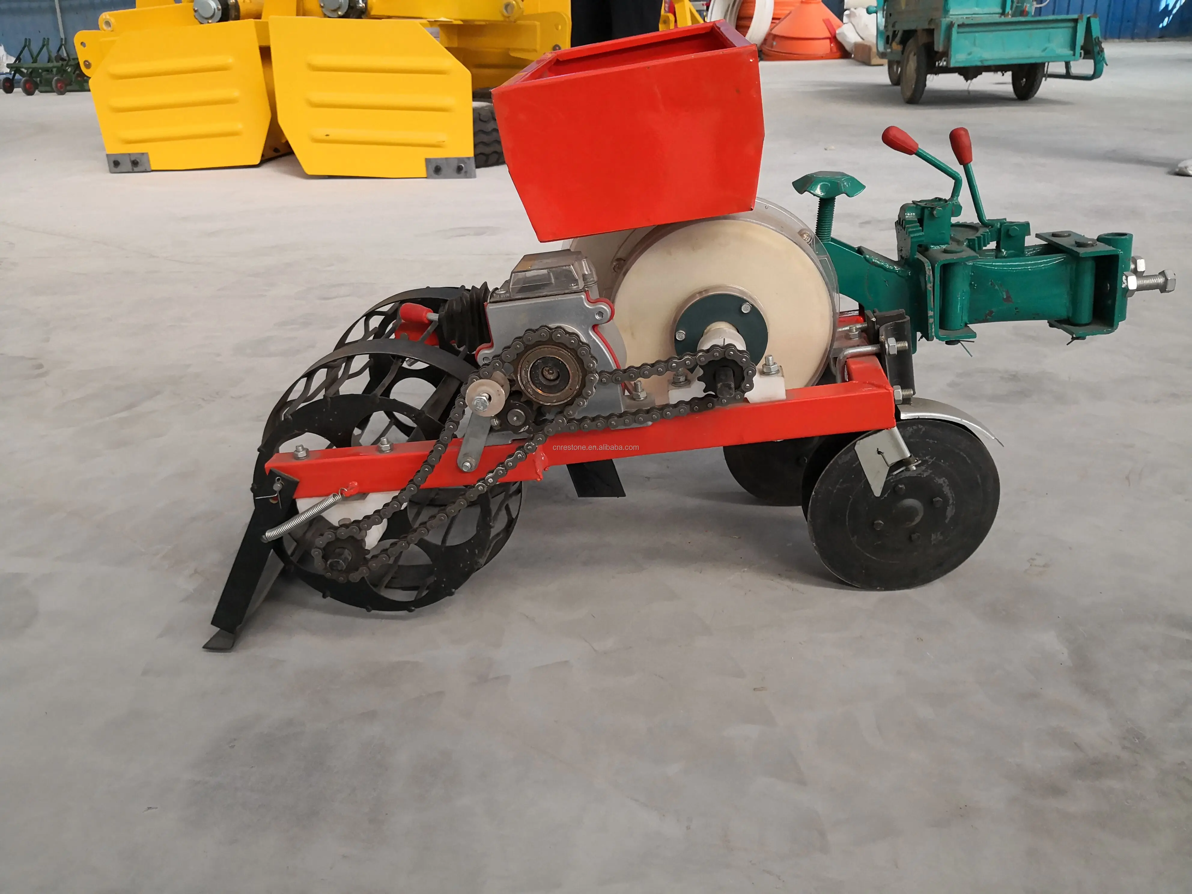 2 Rows Peanut Planting Machine - High Productivity Seeder