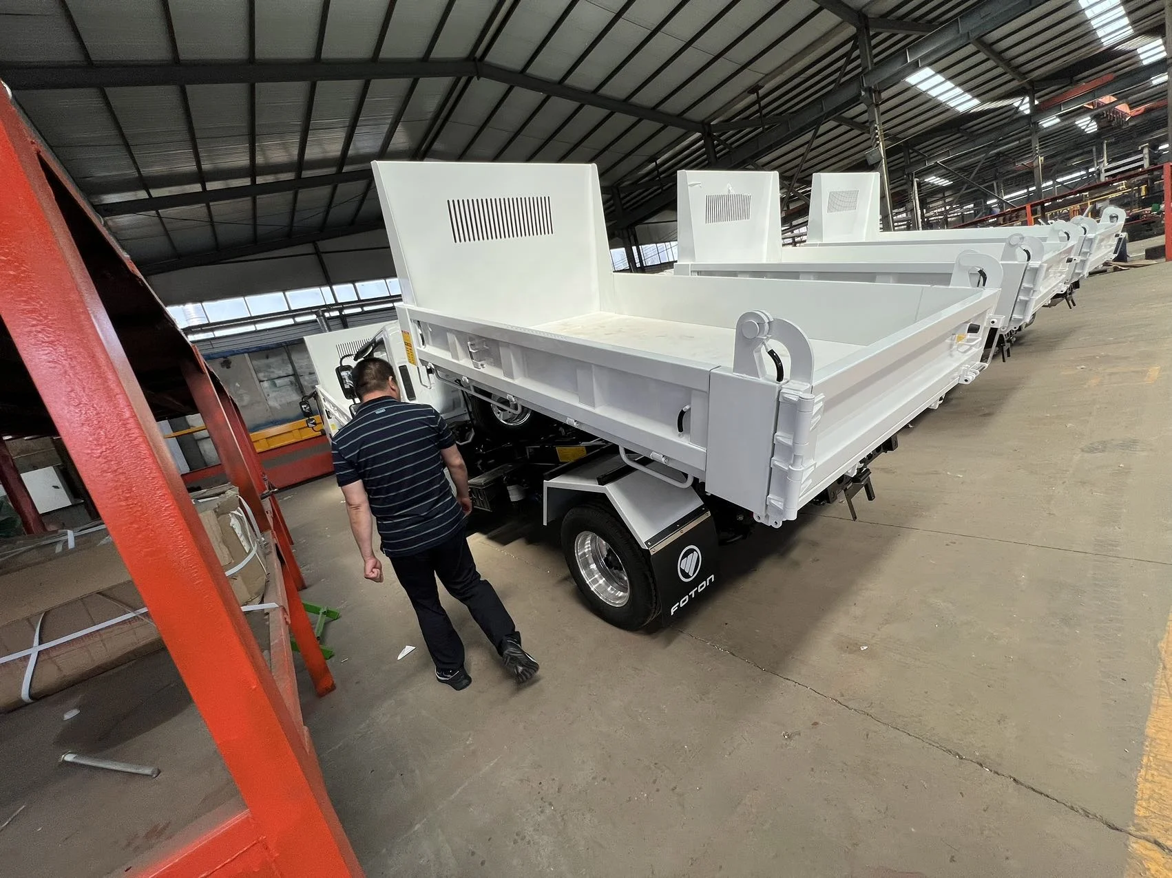 Source Standard Dropside Trucks Body Flat Cargo Truck Bed Dump Van Box ...