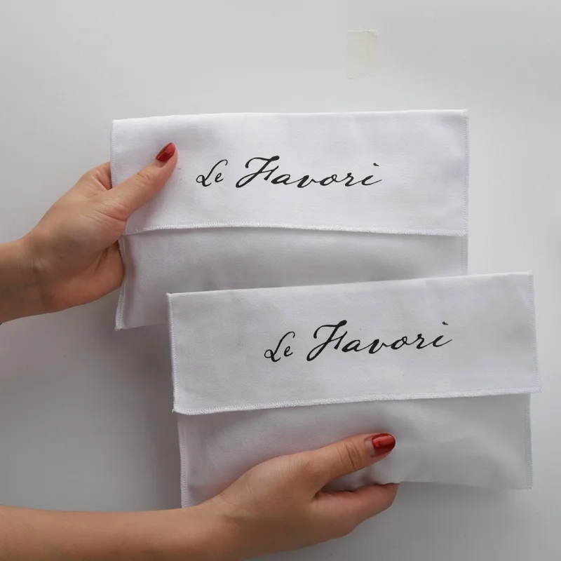 Bluechew Shipping Box - Discreet & Eco-Friendly Solutions