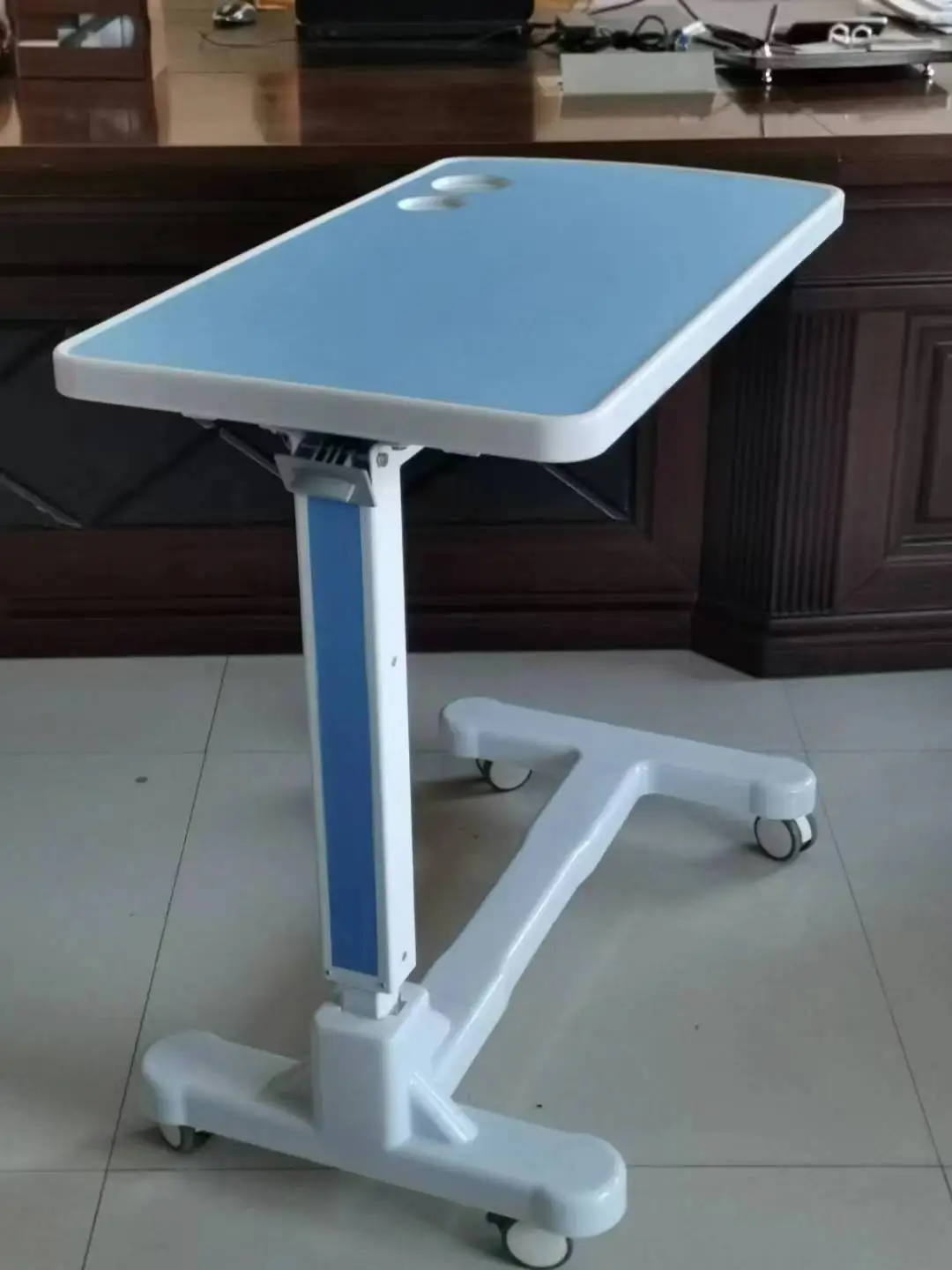 Height Adjustable Hospital Overbed Table Hydraulic Medical Overbed ...