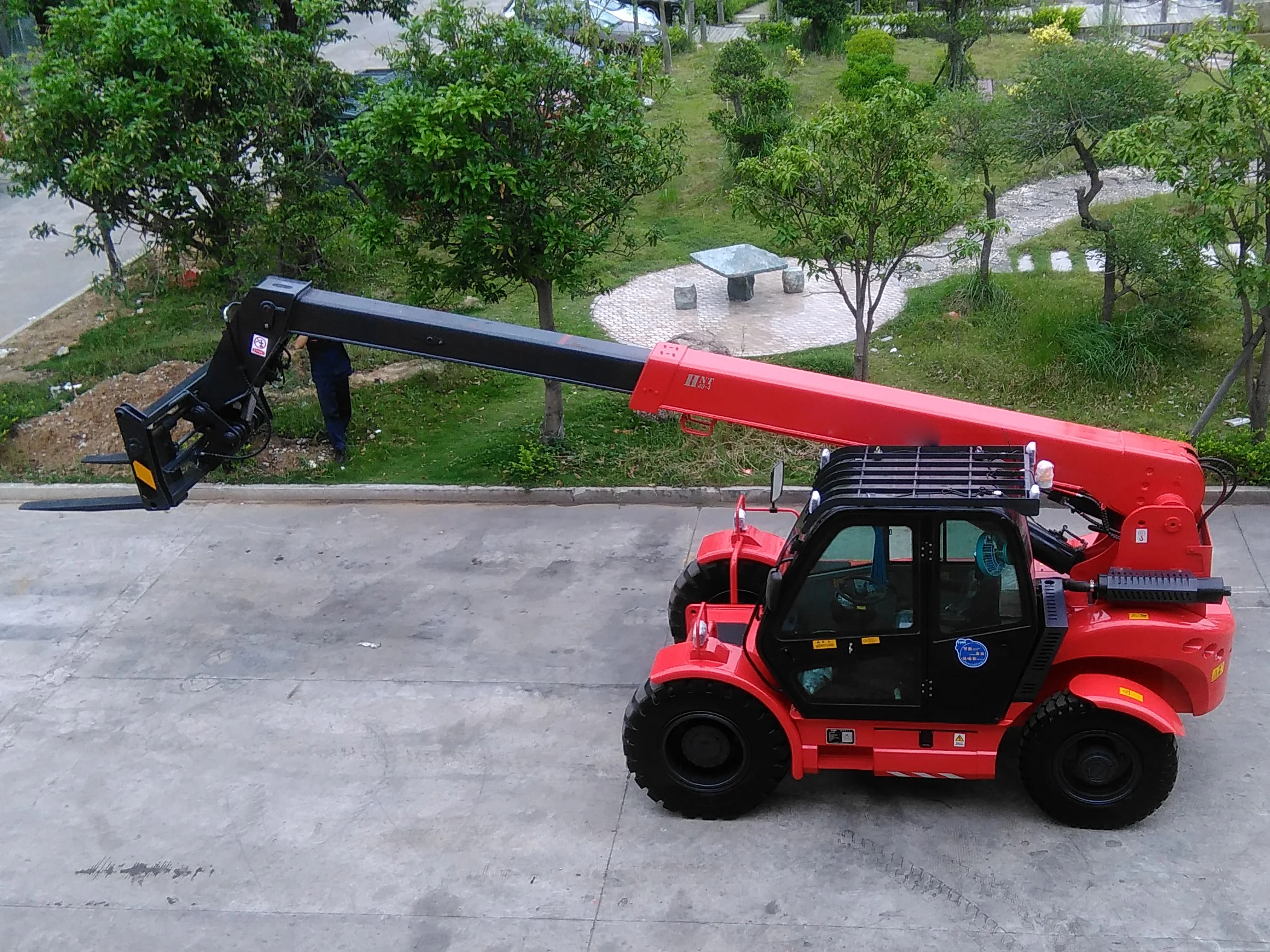 4 Ton Telescopic Boom Forklift Handler Hnt40 Double Pallet Handler With ...