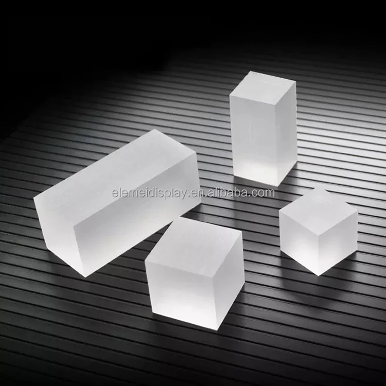 98% Transparent Acrylic Cube Blocks - Durable & Versatile