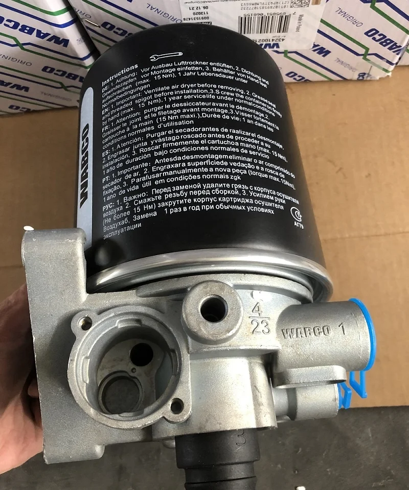 High-quality AC Compressor Air Dryer for Volvoo HOWO Benzz DAF IVECOO Truck