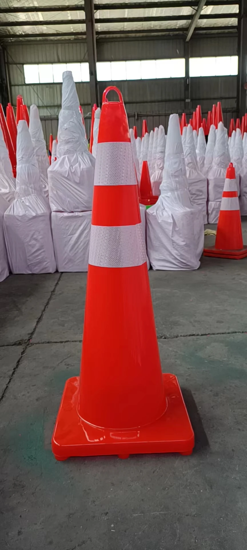 36" Inch Pvc Plastic Pvc Base Highway Road Construction Parking Safety ...