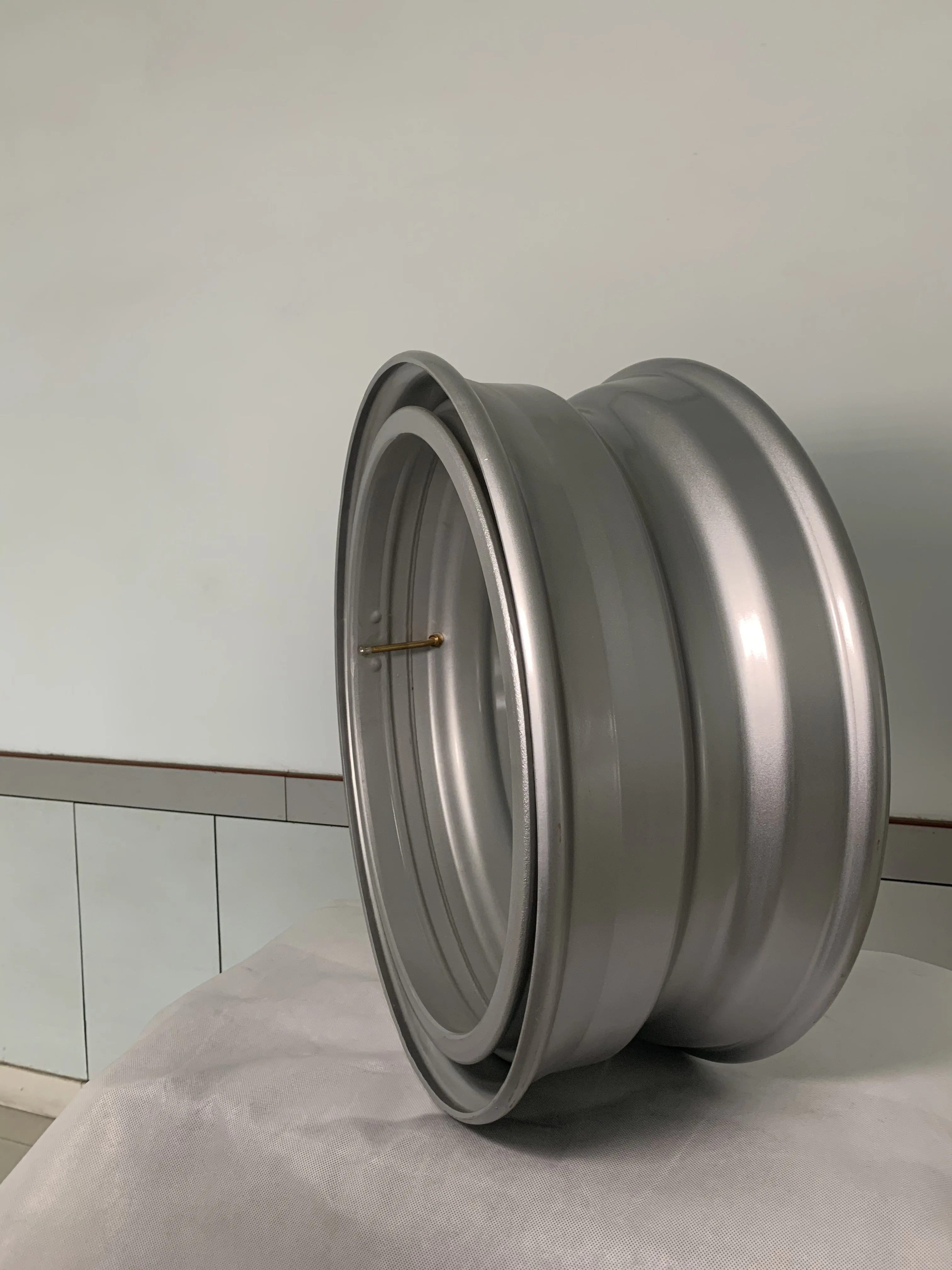 Truck Wheel 22.5 for Demountable Wheel - Durable & Reliable