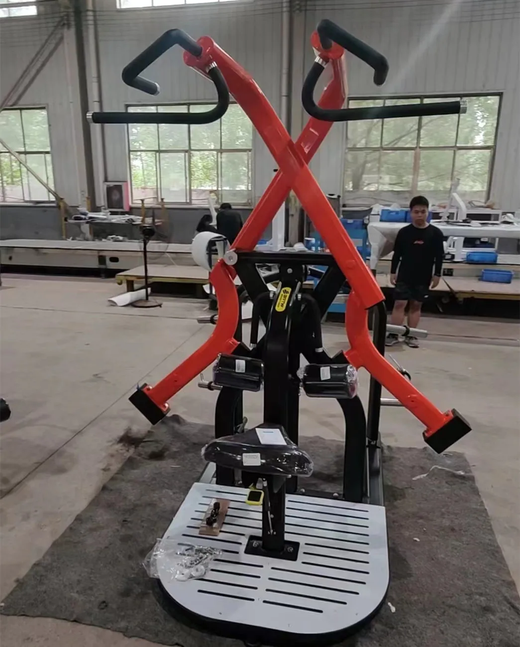 Strength Training Chest Press Lat Pulldown Low Row Machine Shoulder ...