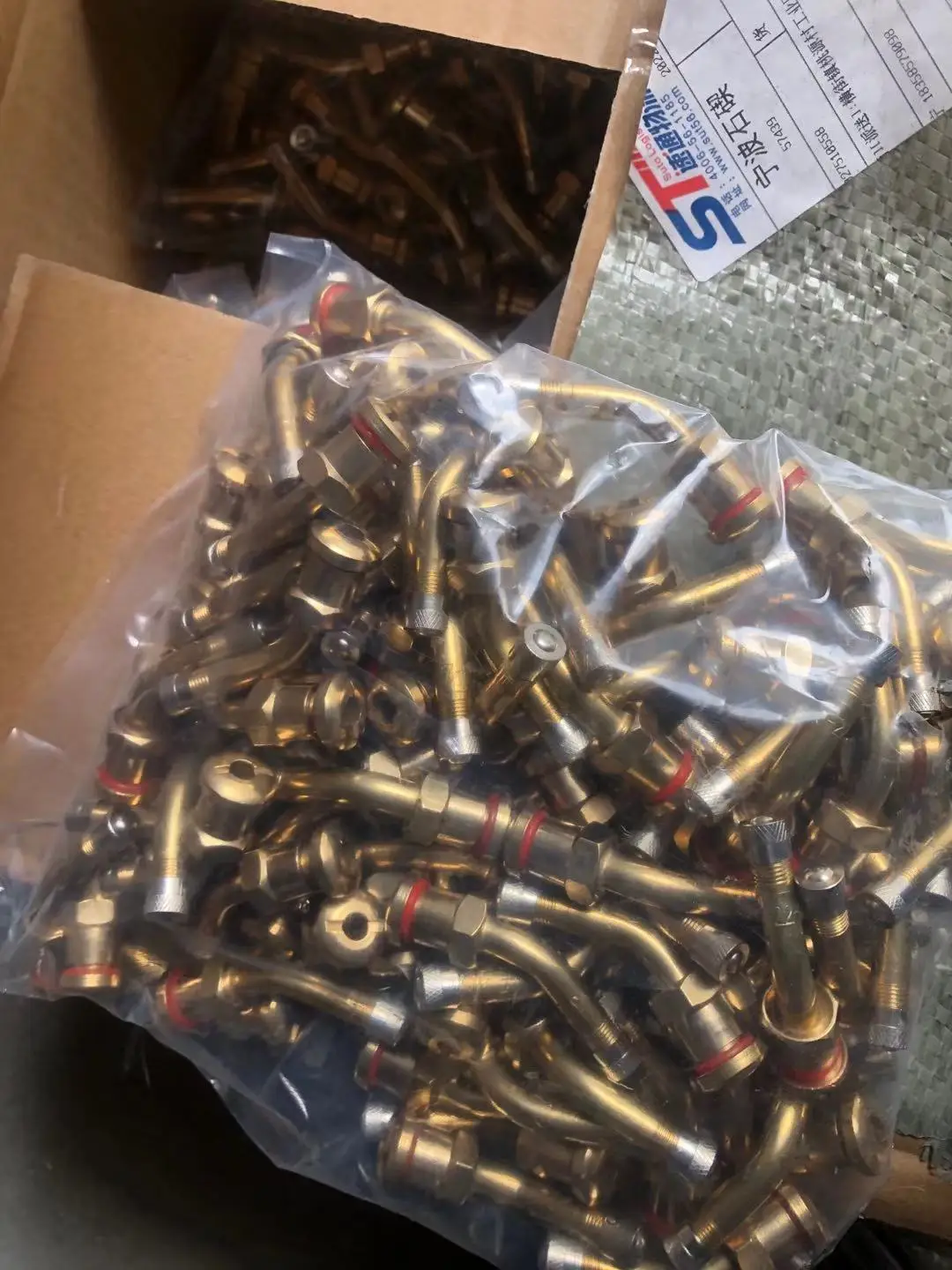 V3 Series Valves Heavy Truck Valve Tr618 Tr618a For Truck Tyre Valve ...