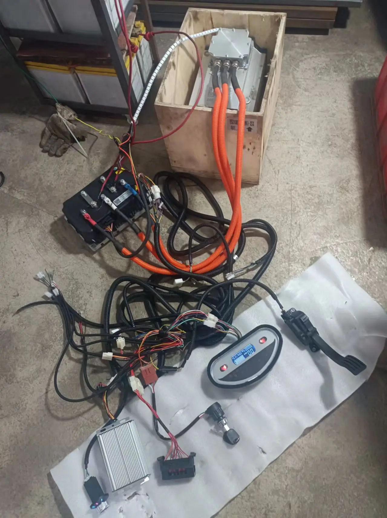 Electric Vehicle Ac Motor Controller at Sandra Madrigal blog