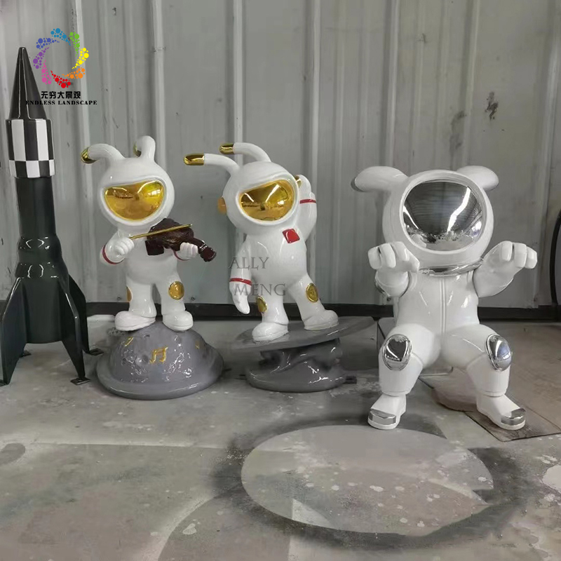 Big Astronaut Statue - Customized Resin Figure for Home Decor