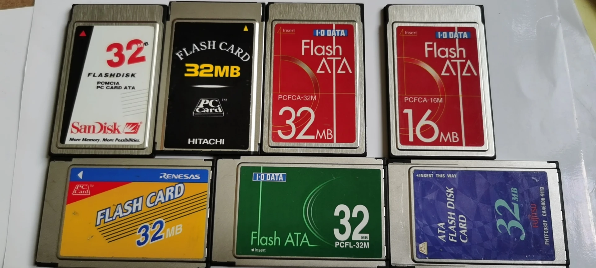 32M PC ATA Flash Card SDP3B-32 FLASH 32MB CARD Industrial Equipment 68 Pin