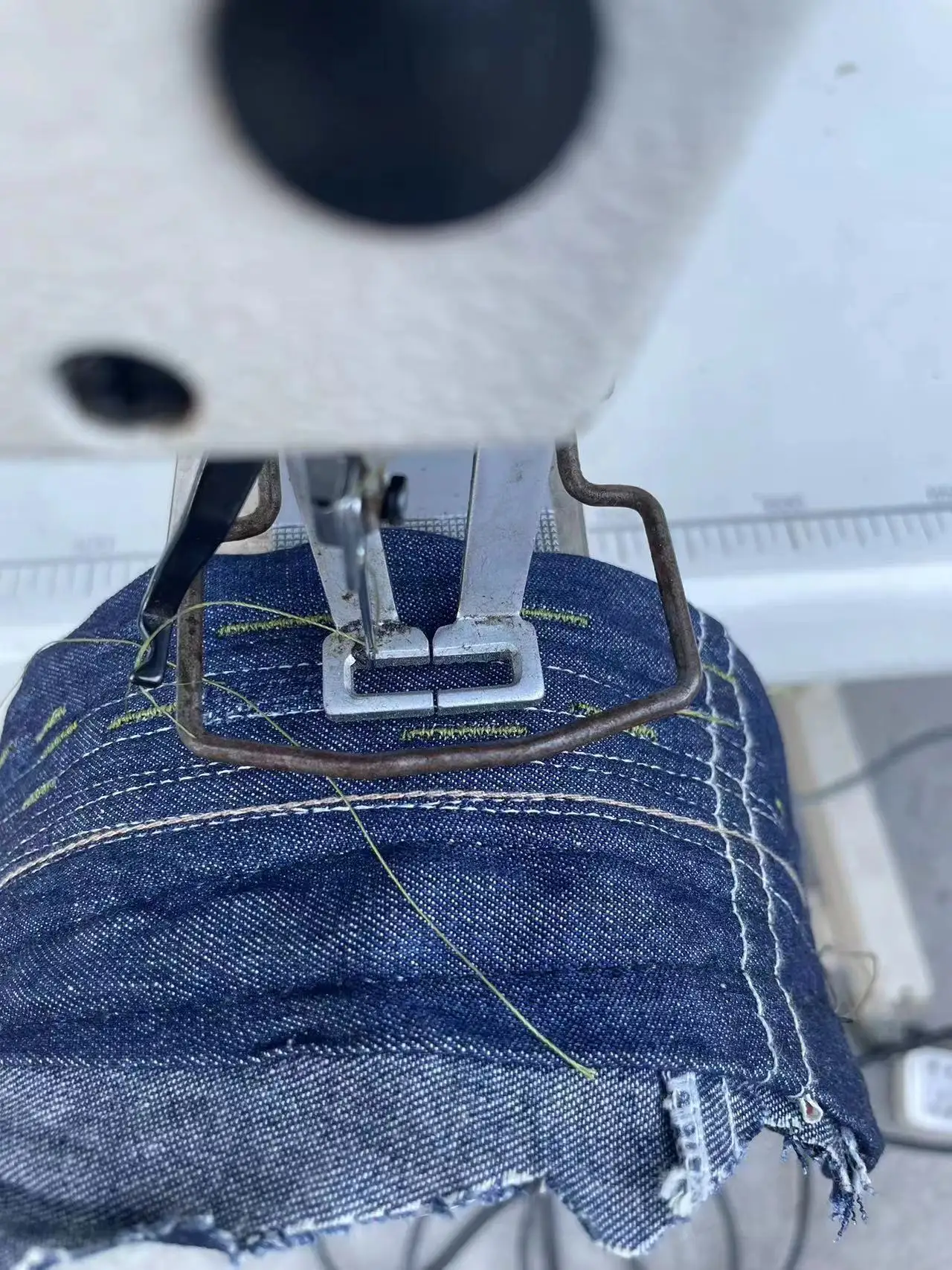 Japan Usado Maquina Prensilladora Yuki Lk 1850 Bartack Industrial ...