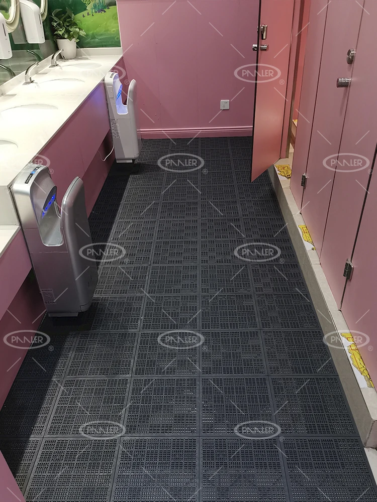 Bathroom Lavatory Swimming Pool Interlocking Anti-slip Hydrophobic Pvc ...