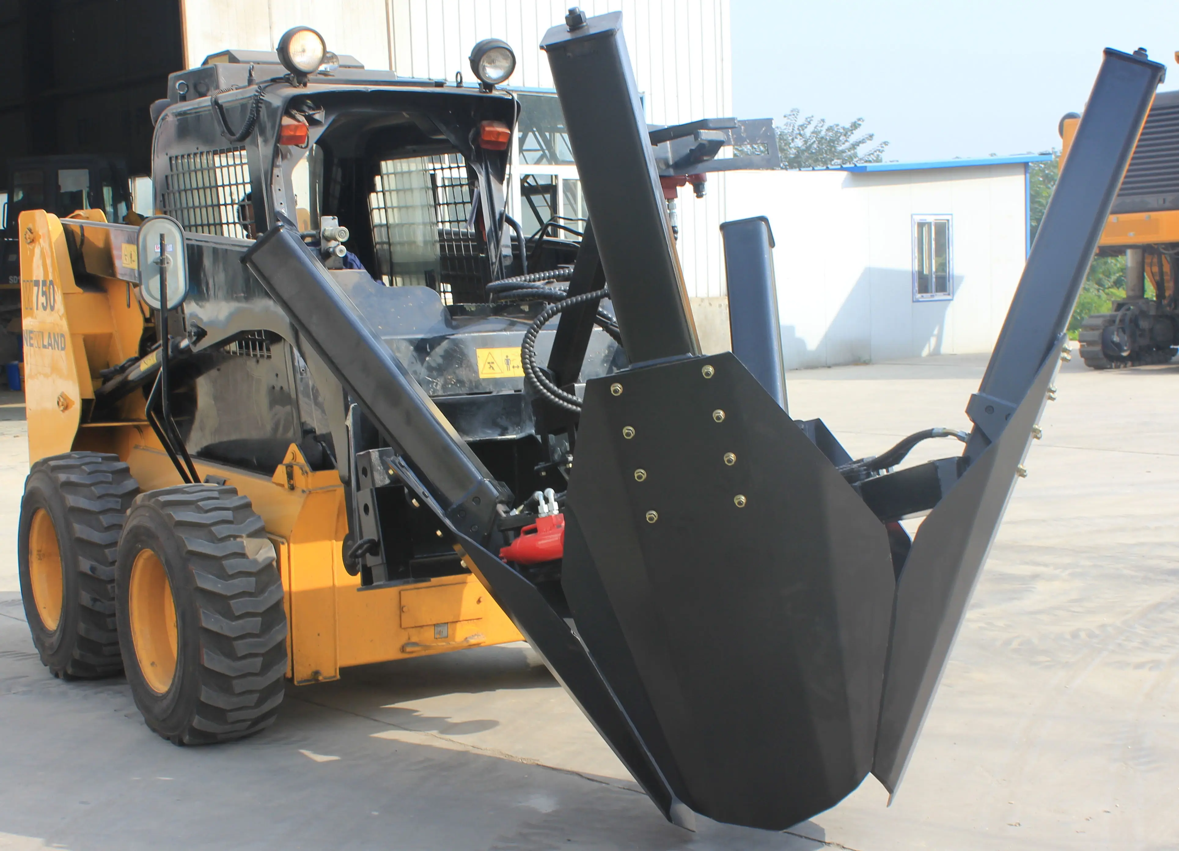 RSBM Tree Spade - Efficient Transplanting for Skid Steer Loaders