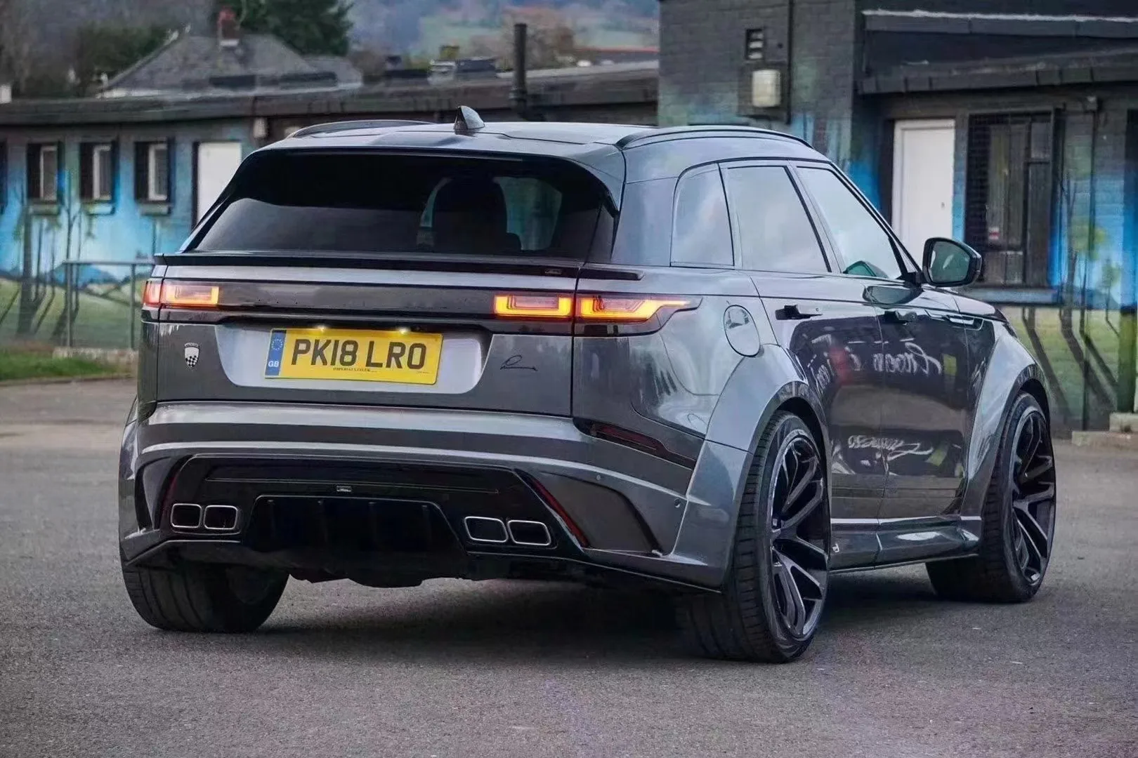 Land Rover Velar Wide-Body Kit - LUMA Style Front Lip