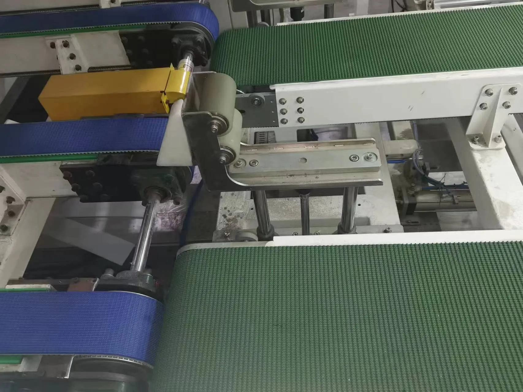 Green Pvc Endless Flat Conveyor Belt for Packing Line| Alibaba.com