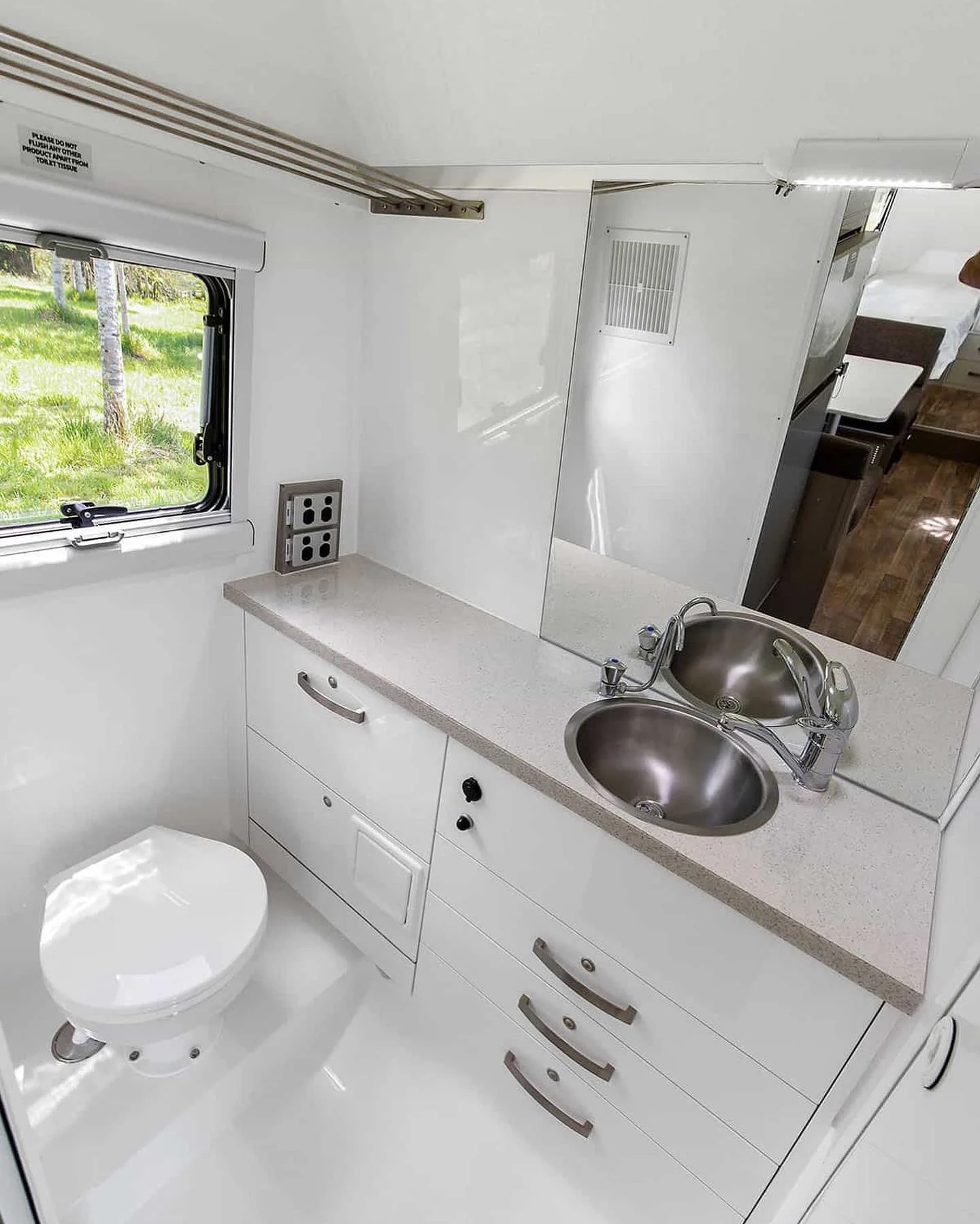 Allhouse HB-1370 Luxury Smart Floating Houseboat - New!
