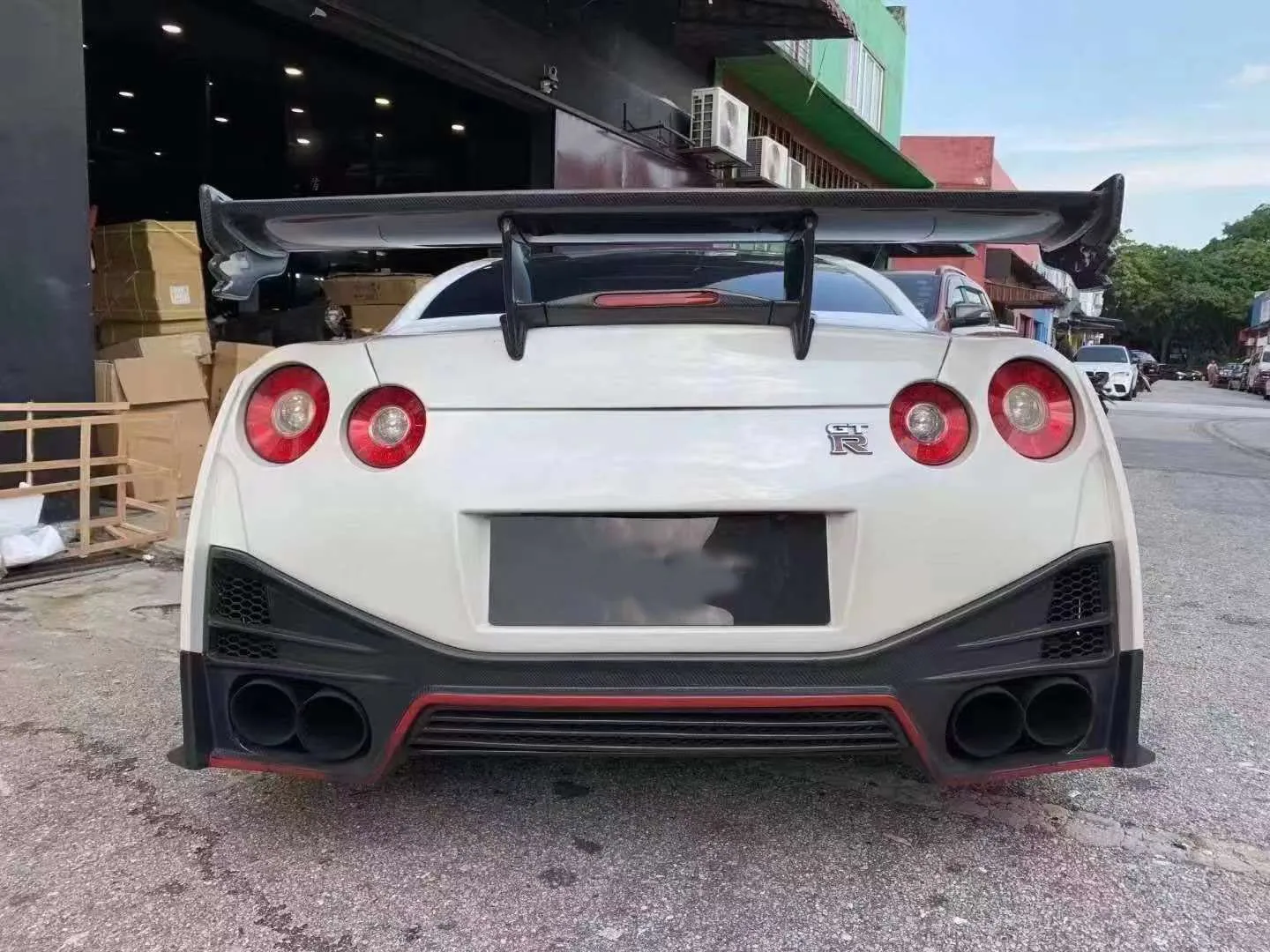 Nissan GTR R35 Carbon Fiber Bumper & Wing Kit - Perfect Fit