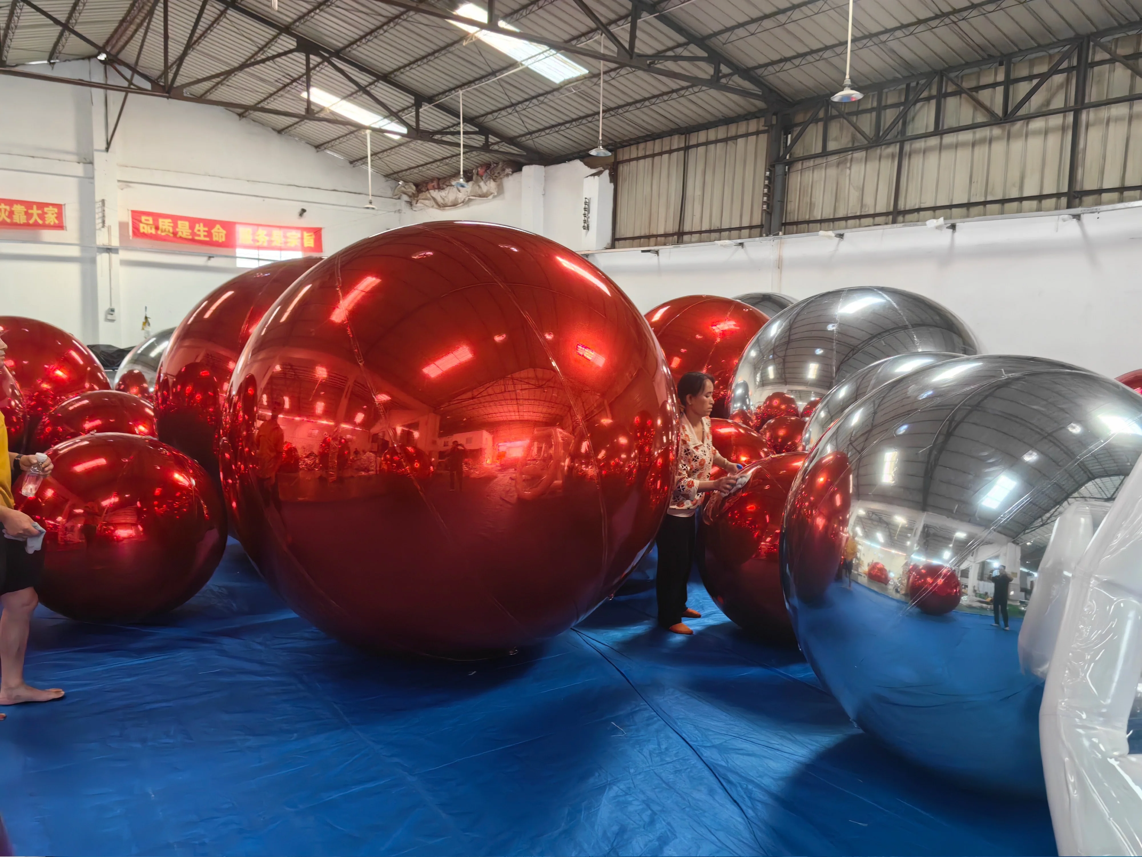 Giant PVC Gold Silver Inflatable Ball for Weddings Disco Parties-Shiny ...