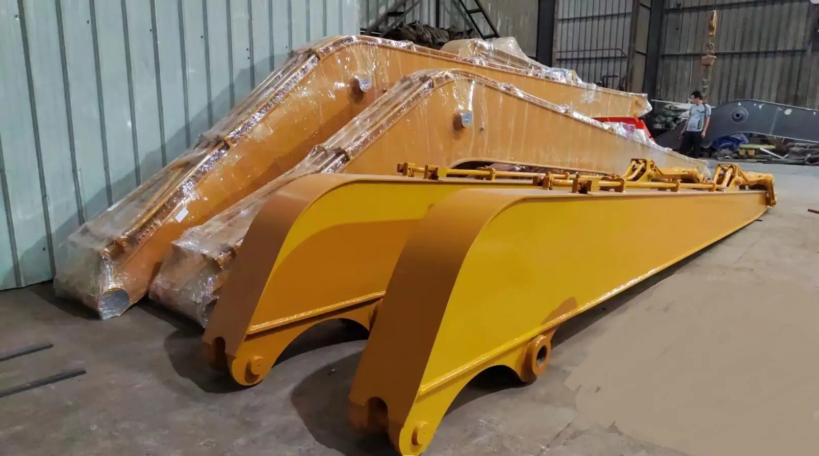 EXCAVATOR TELESCOPIC ARM DIPPER STICK 28m - Durable & Versatile