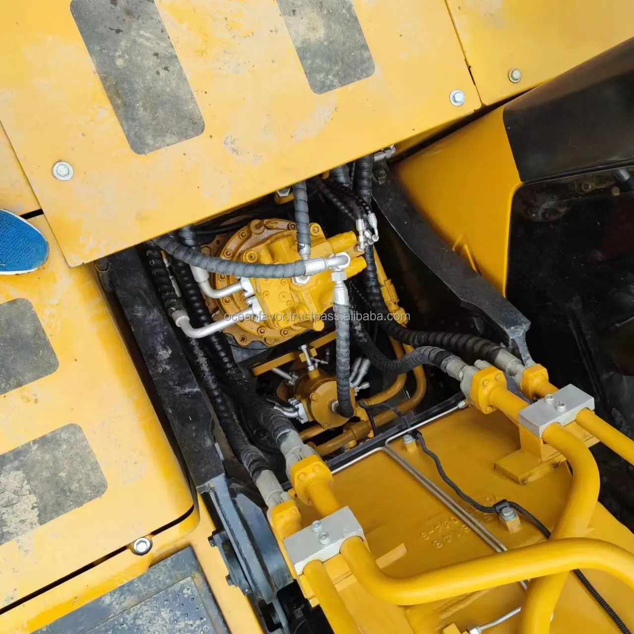 Sany SY215C 21 Ton Hydraulic Excavator - Durable & Powerful