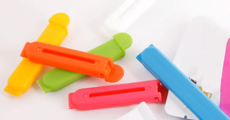 Plastic Bag Closing Clips - Seal Food Snack Bags Securely