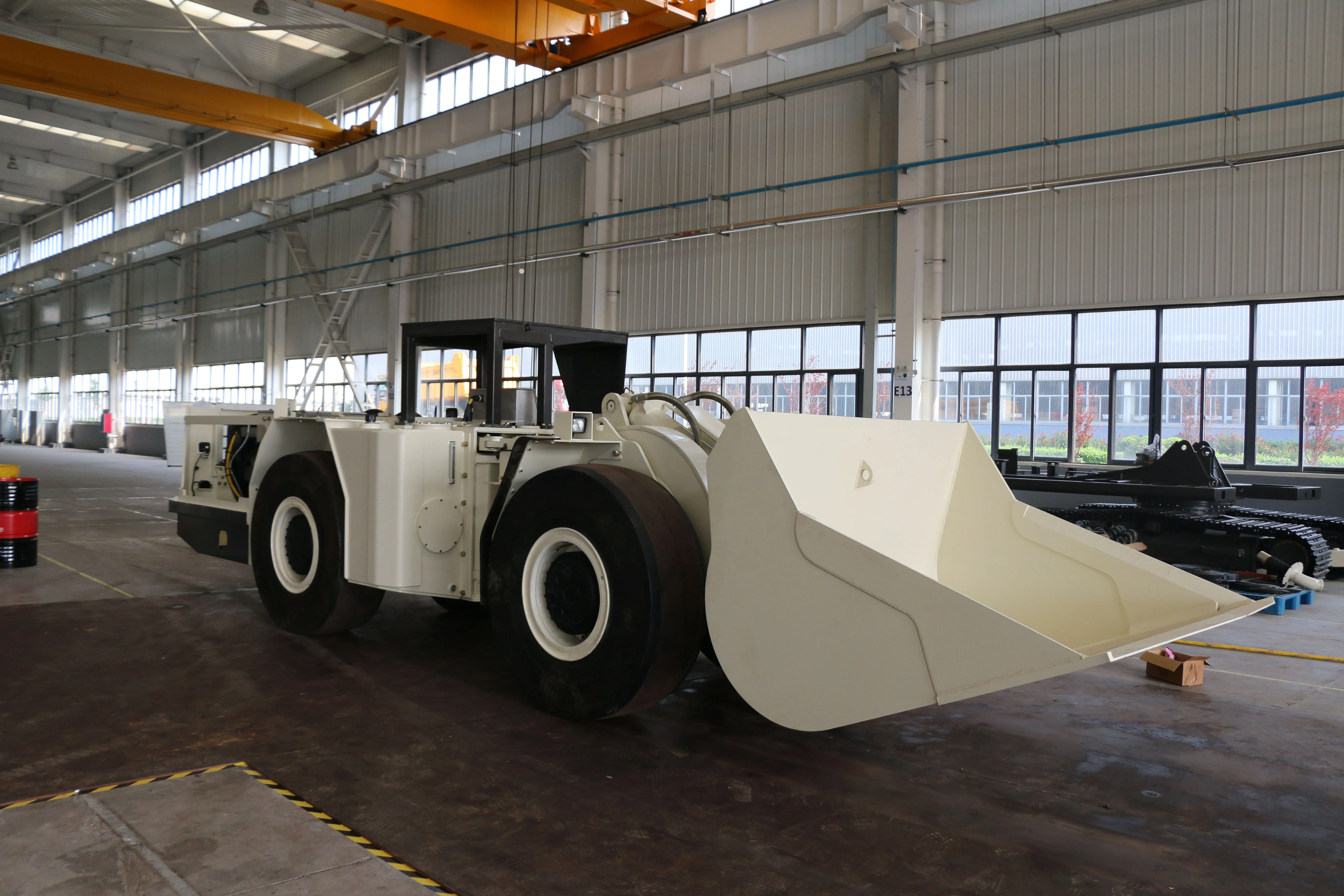 Electrical Deiven Articulated Underground Mining Ul50e 4x4 Loader ...