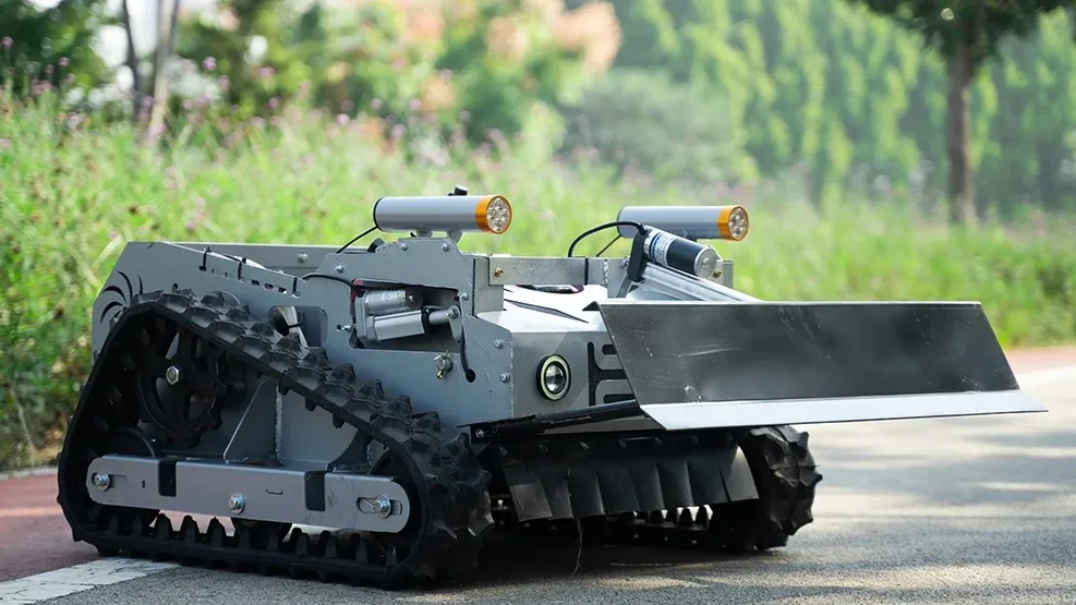 High Quality Ce Approve Wireless Remote Track Lawn Mower 550mm 800mm ...