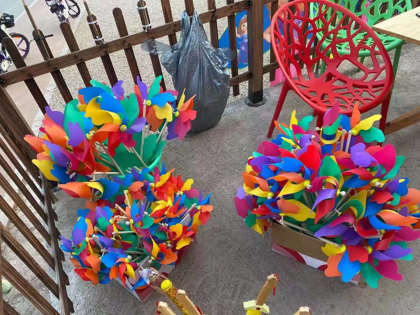 Mb1 Hot Selling Colorful Plastic Windmill Garden Party Wedding ...