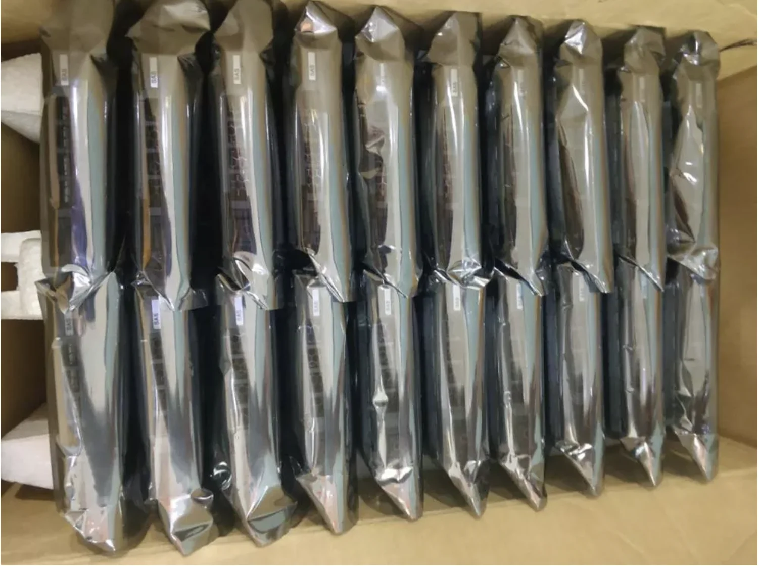 High Quality Enterprise Ssd 1.92t 3.84TB 2.5 Sas Server Hard Drive ...