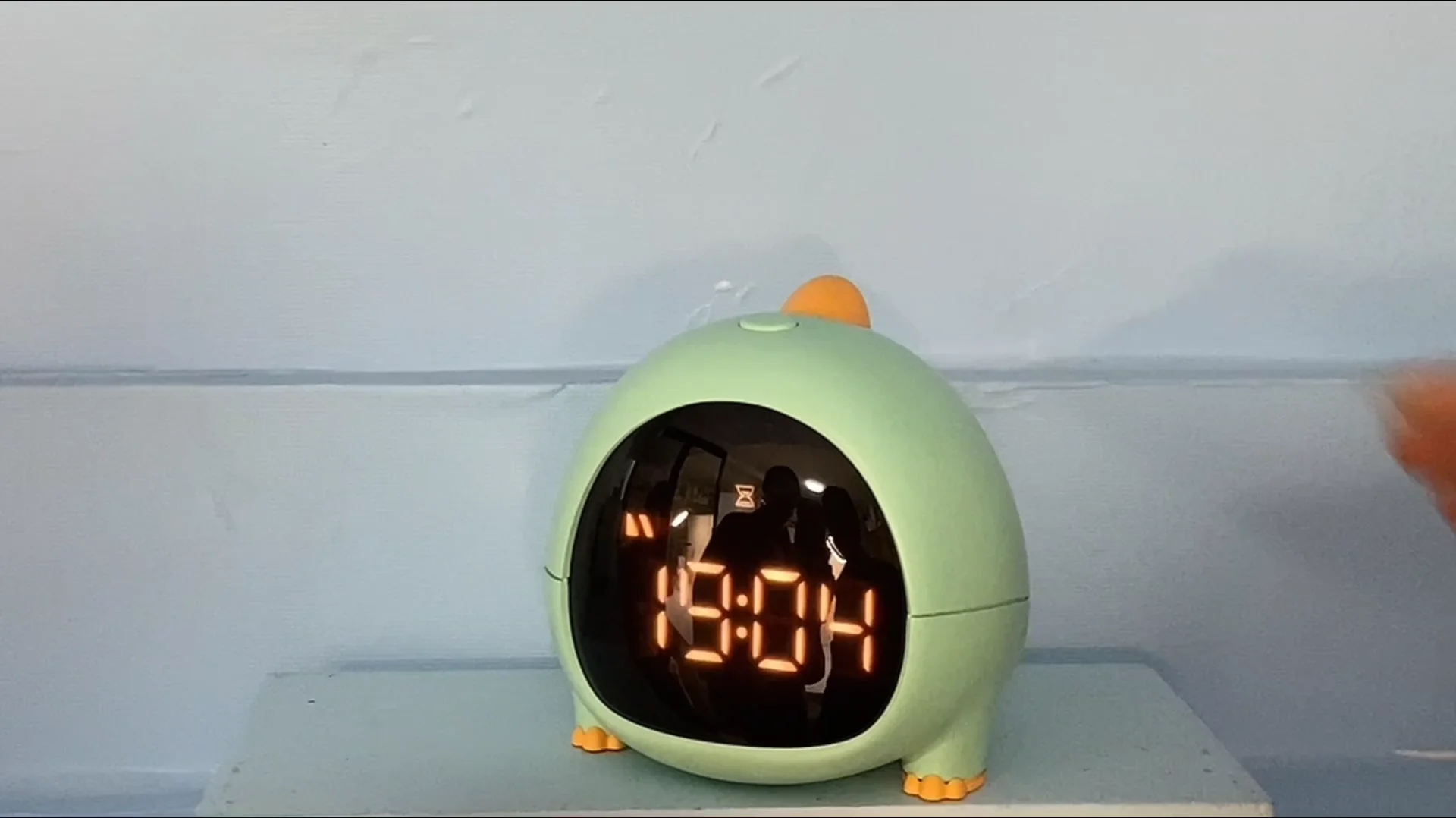 Cartoon Little Dinosaur Timed Alarm Clock Focuses On Learning And ...