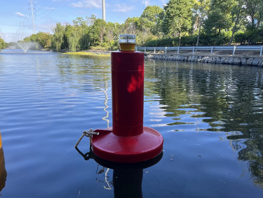Solar Warning Lighted PE Material Marine Floating Buoy