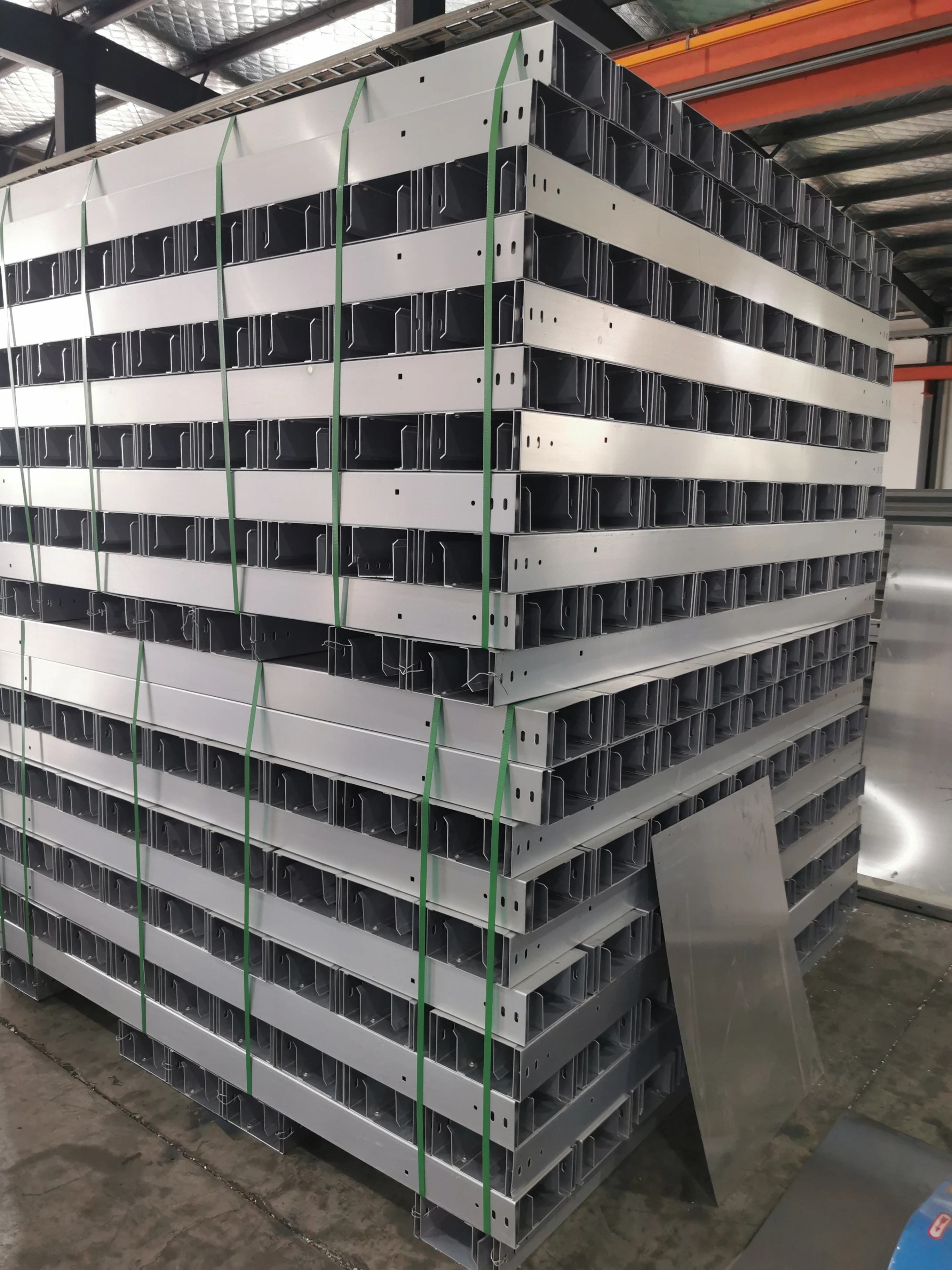 Pultruded Insulated Electrical FRP Trough Cable Tray with Cover, FRP ...