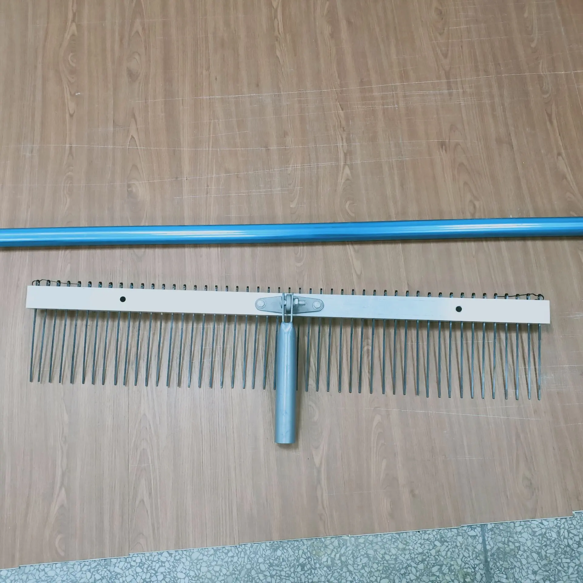 Heavy-duty Wire Texture Broom - Concrete Finishing Tools