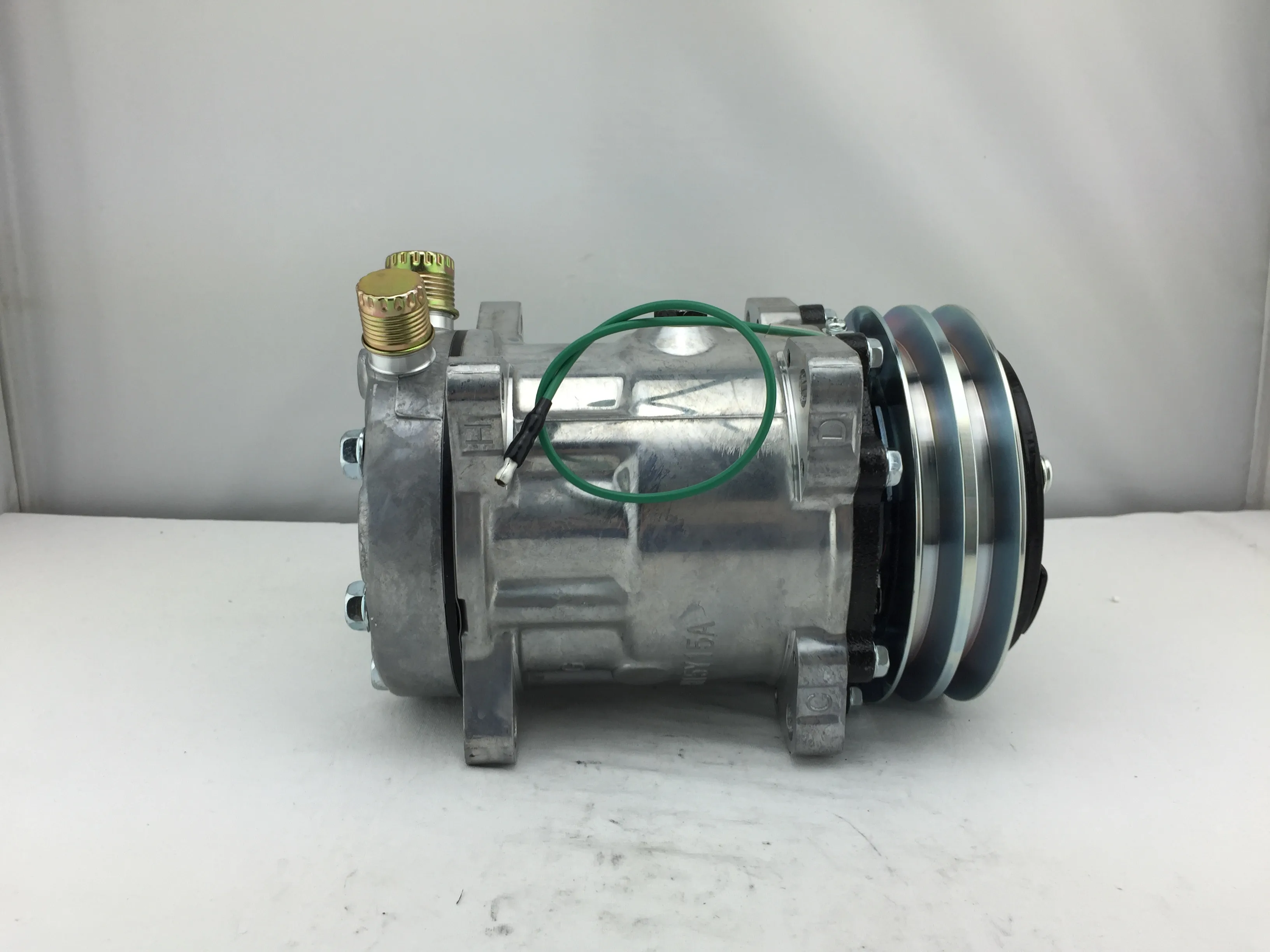 SD7H15 709 AC Compressor for SD7H15-8239 SD7H15-8061 SD7H15-8017 SD7H15 ...